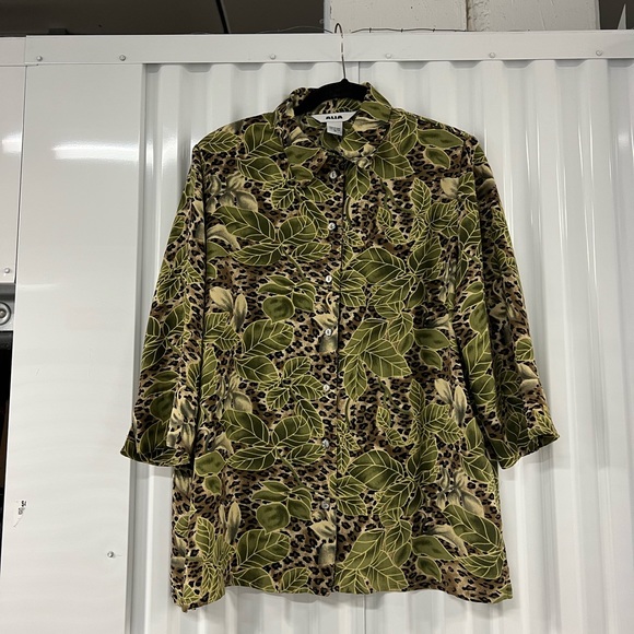 Alia | Tops | Alia Top | Poshmark